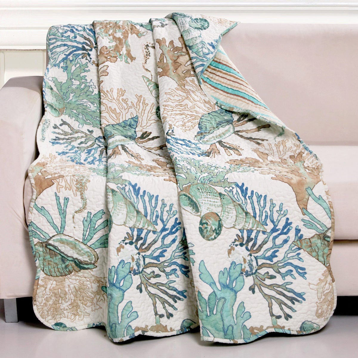Cozy Coastal Style Throw Blankets | Bella Coastal Décor