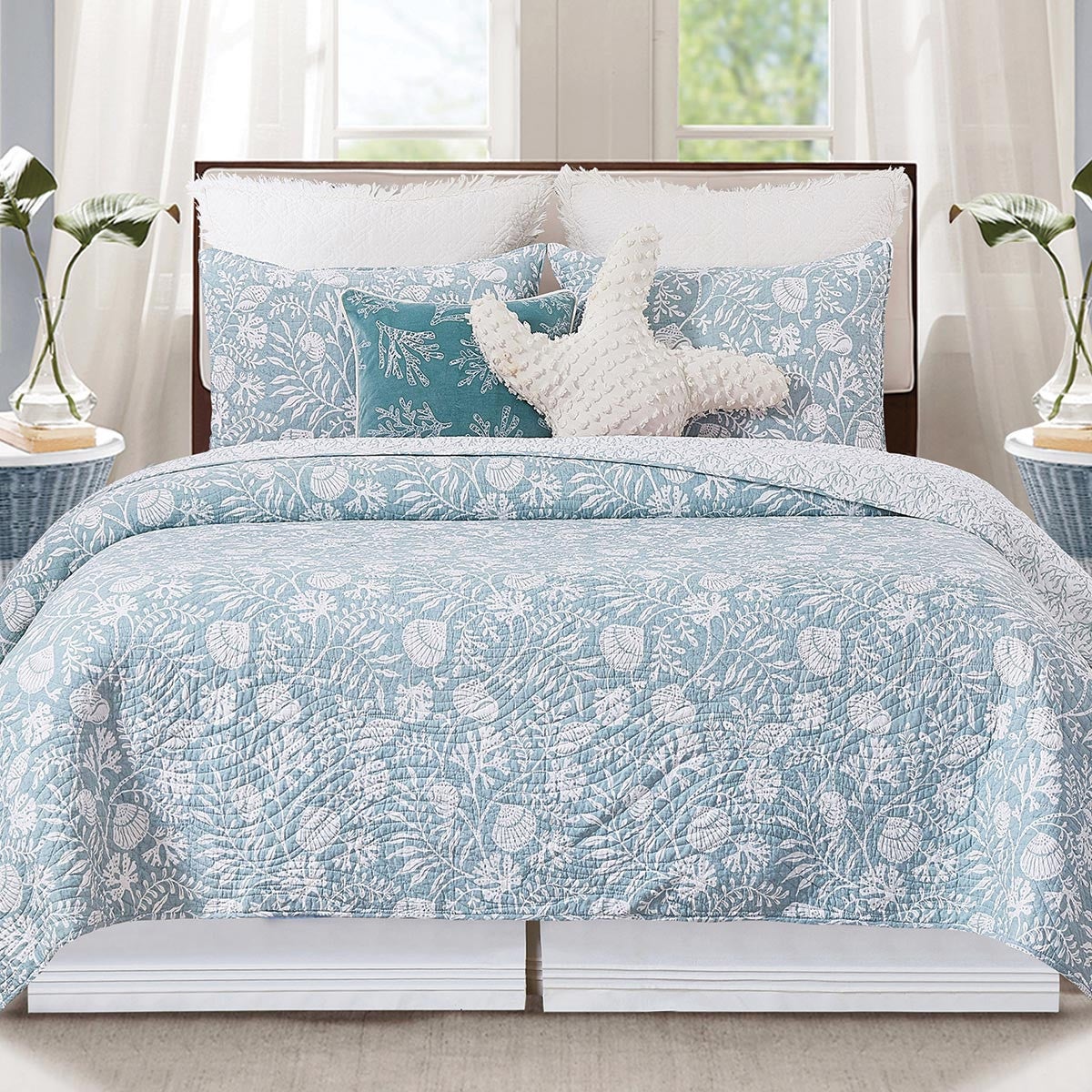Coral Bay Quilt Bed Set - Full/Queen | Bella Coastal Decor