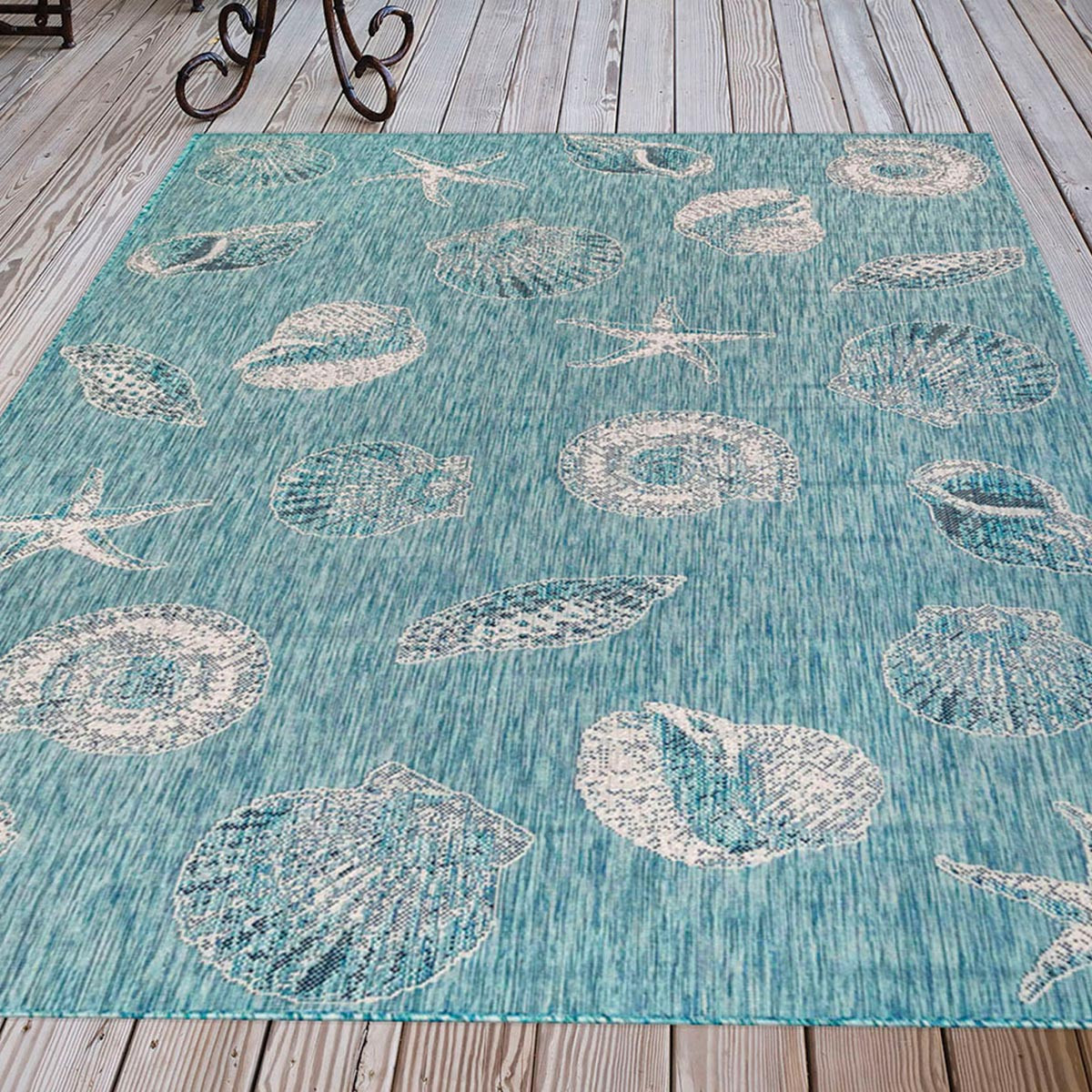 Antigua Shells Aqua Indoor/Outdoor Rug - 3 x 5 | Bella Coastal Decor