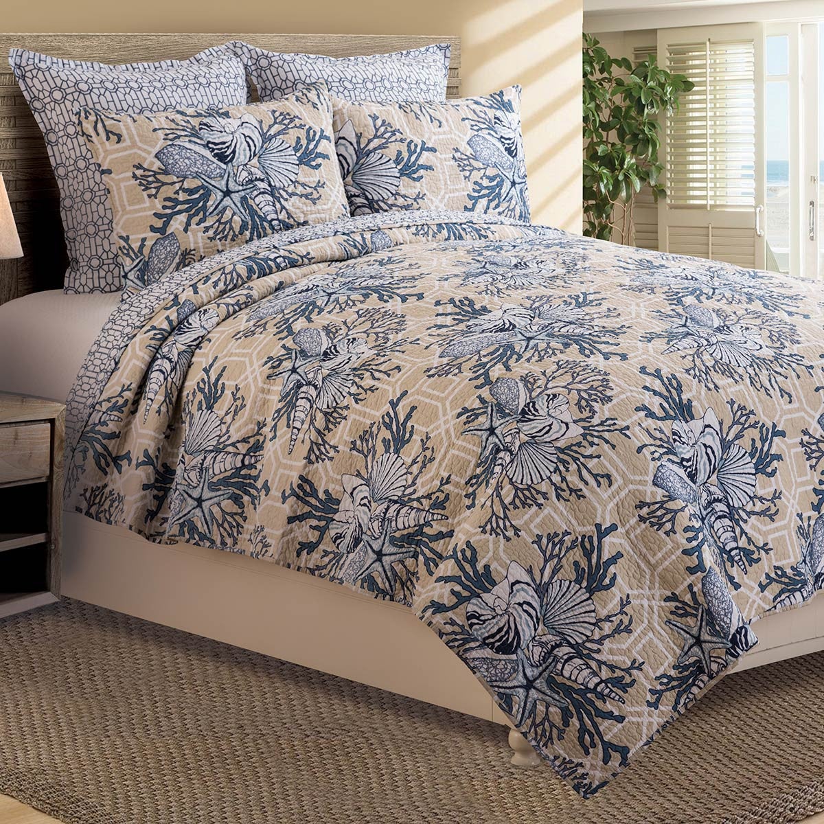 Blue Beach Shells Quilt Bed Set - Twin | Bella Coastal Decor