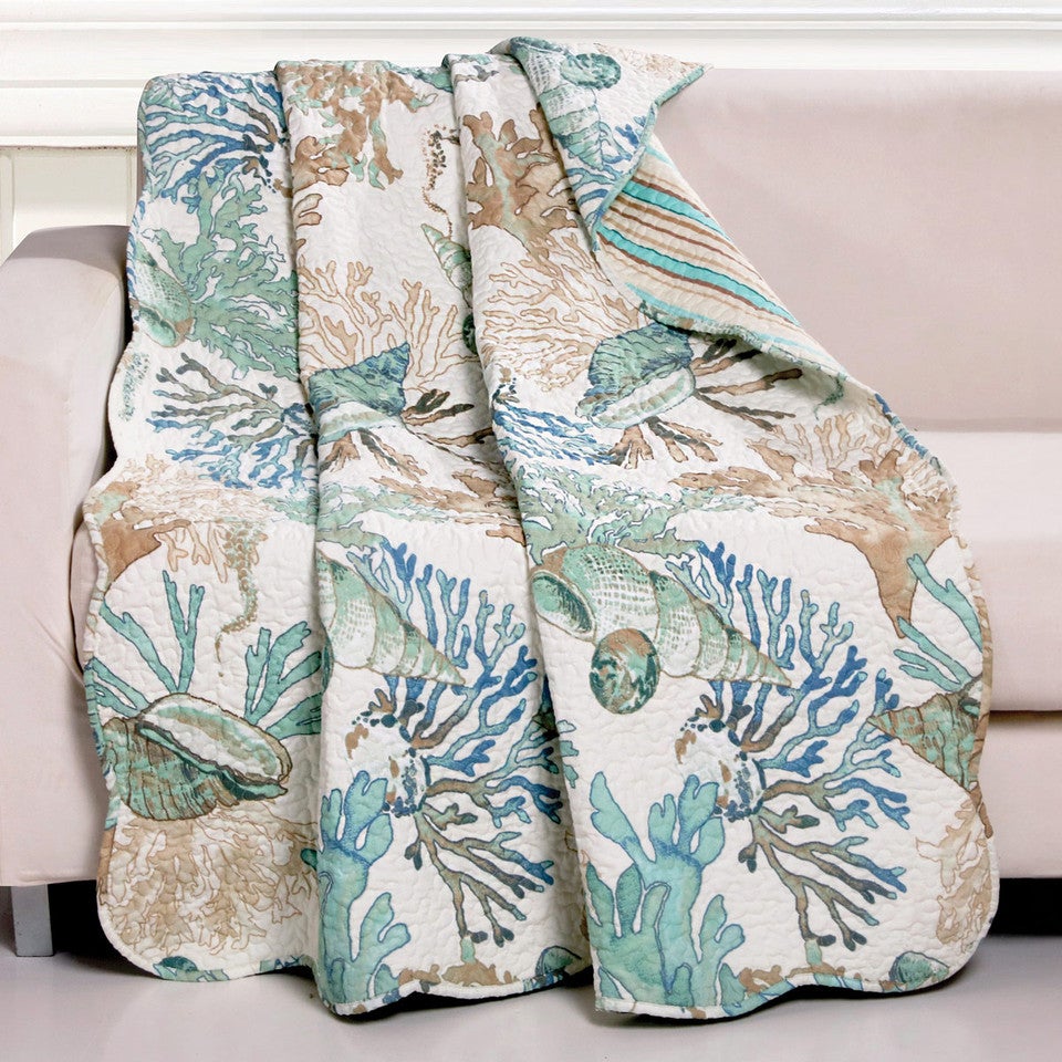 Cozy Coastal Style Throw Blankets | Bella Coastal Décor